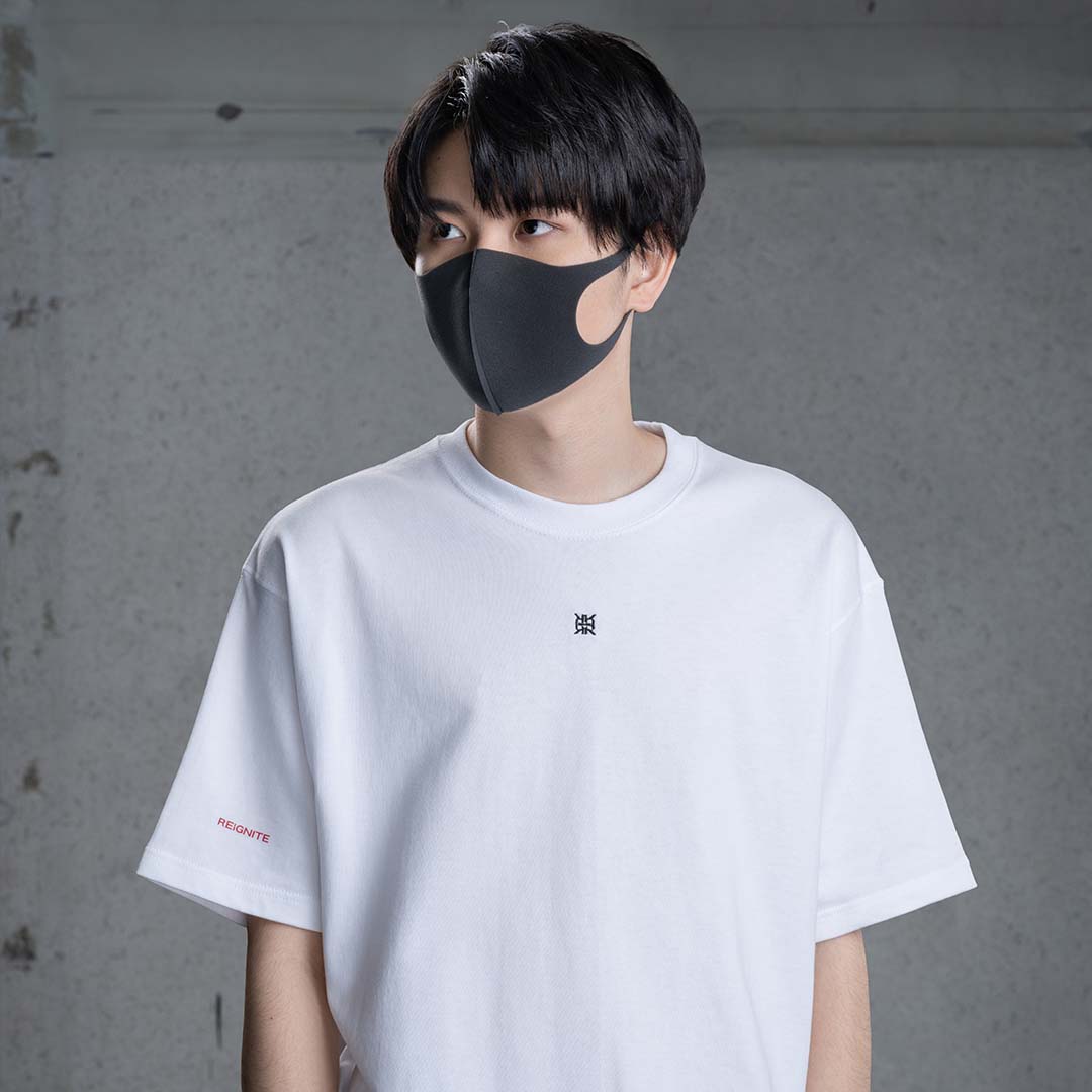 【Basic】 TEE - WHITE – REIGNITE